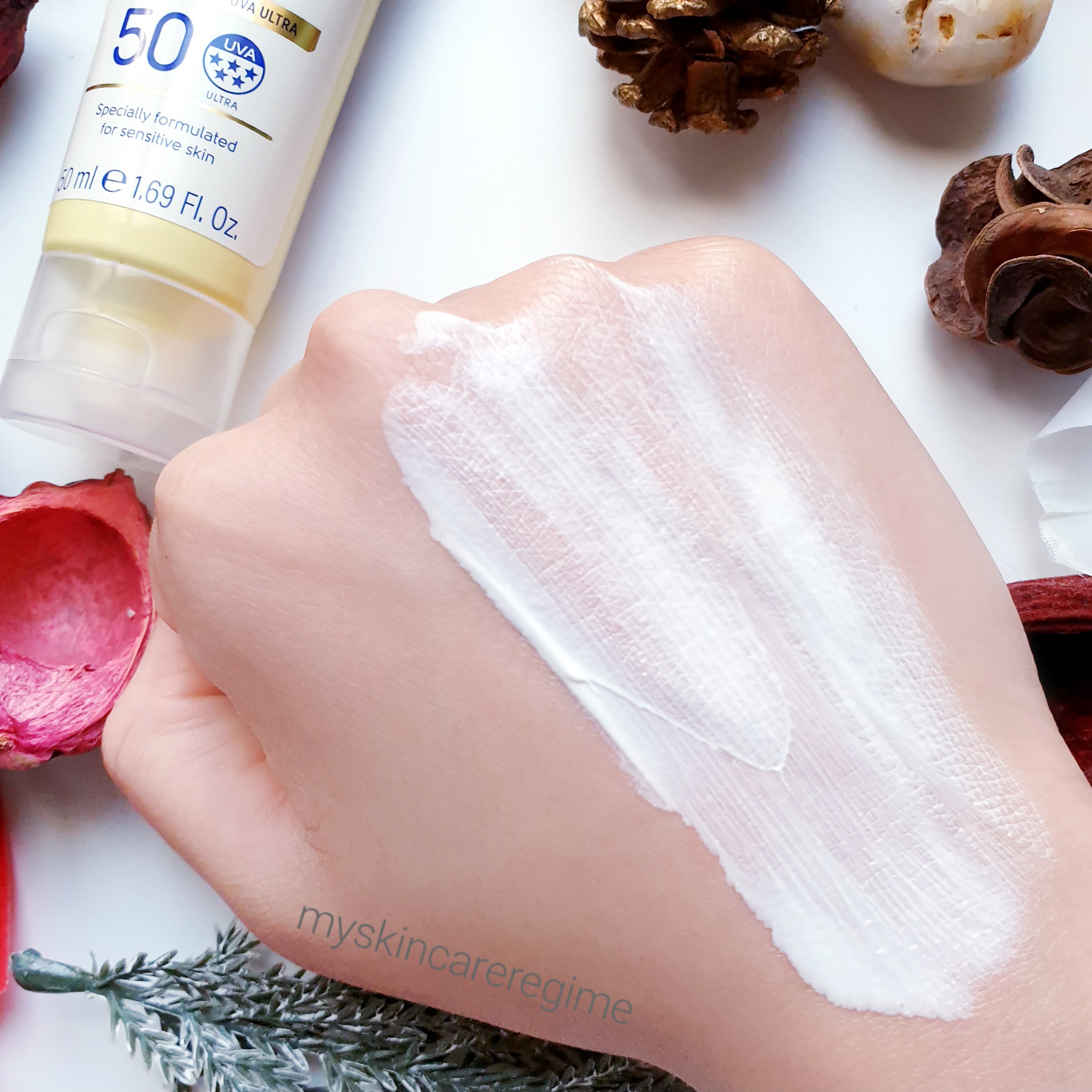 Review: Soltan Hydrating Sensitive Protect Facial Suncare Cream With ...